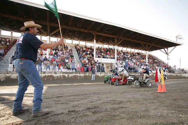 Philanthropic speed freaks race their roaring lawn mowers down the ...
